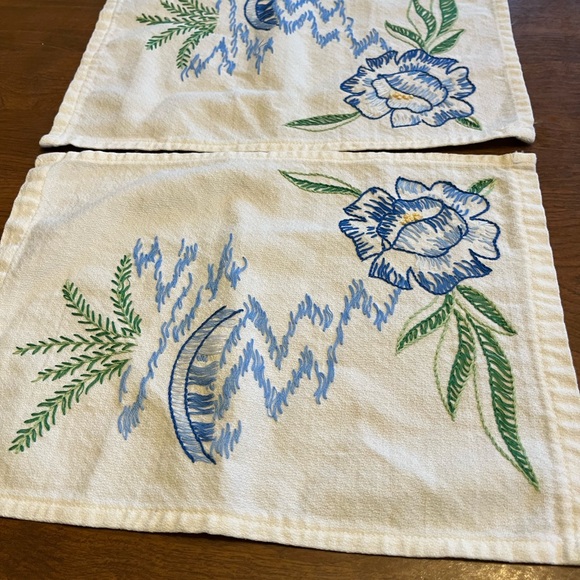 Handmade | Dining | Floral Embroidered Blue And Green Table Linens ...